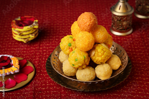 Plakat Motichoor Ladoo Rava Laddu Kesar besan boondi laddu Semolina ...