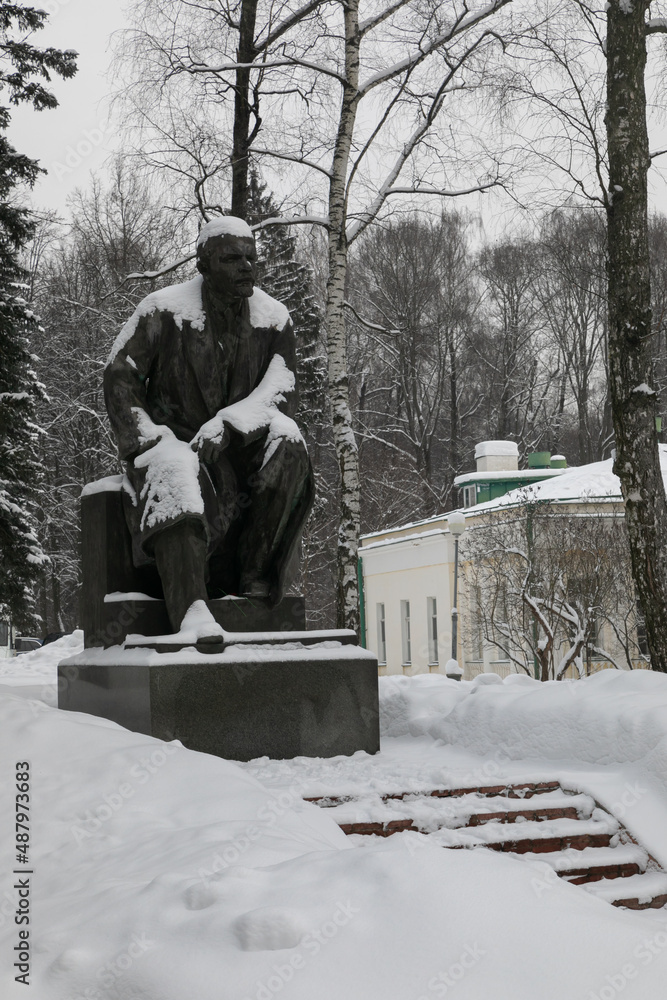 Monument to Lenin, Soviet revolutionary, founder and leader of the USSR ...