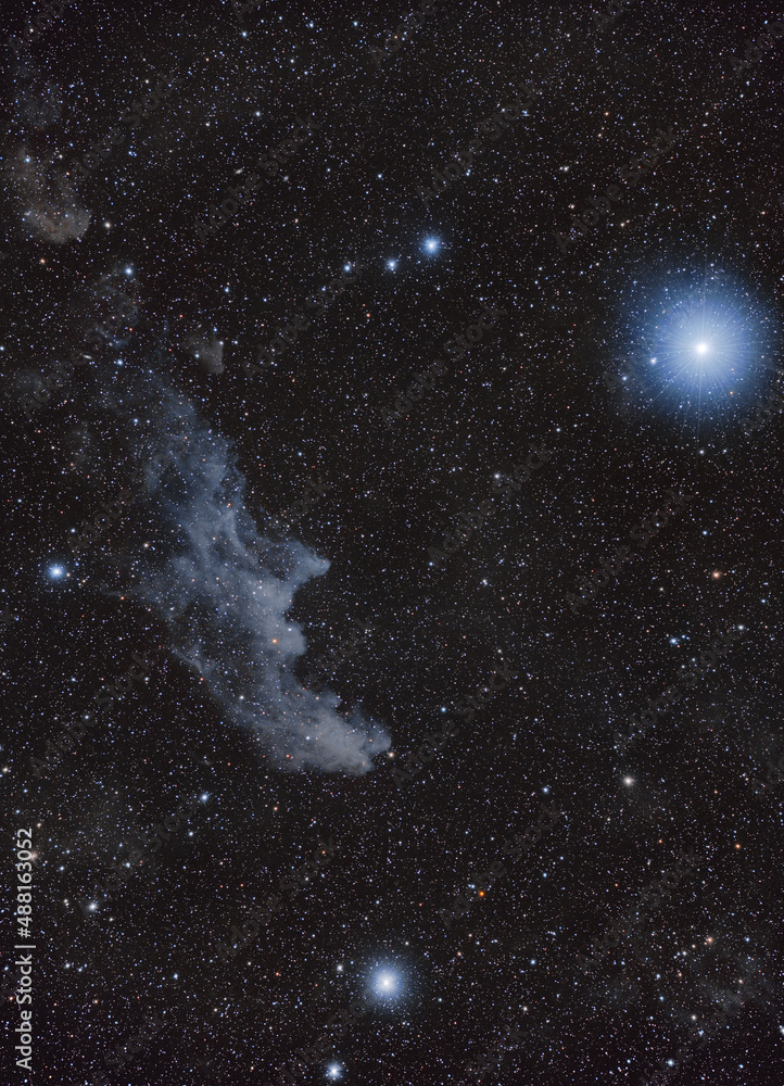Nebulosa Testa di Strega IC 2118 e la stella supergigante Rigel Stock ...