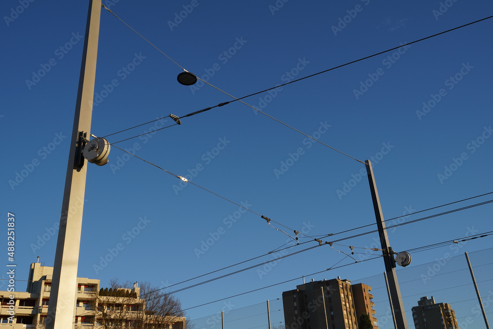 View on automatic tensioning system for rail and tramway which use ...