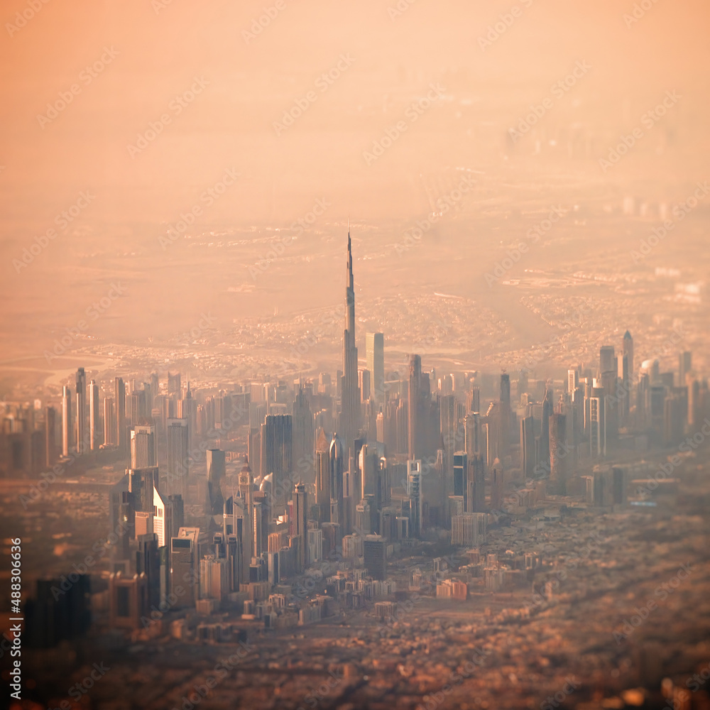 Fotka „Aerial view of the Burj Khalifa in the center of Dubai, United ...