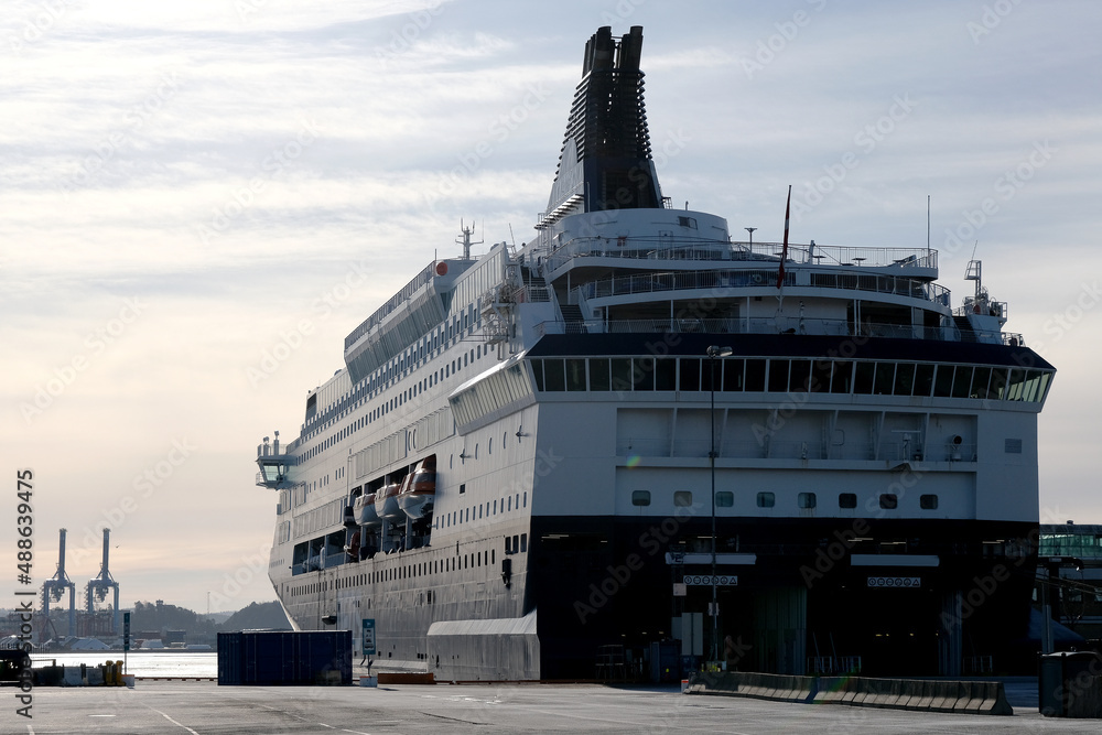RoRo passenger and car ferry Pearl Seaways docked at pier in port of ...