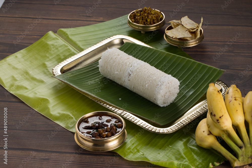 Puttu or Raw rice puttu/Arisi Maavu Puttu with chana curry/ kadala ...