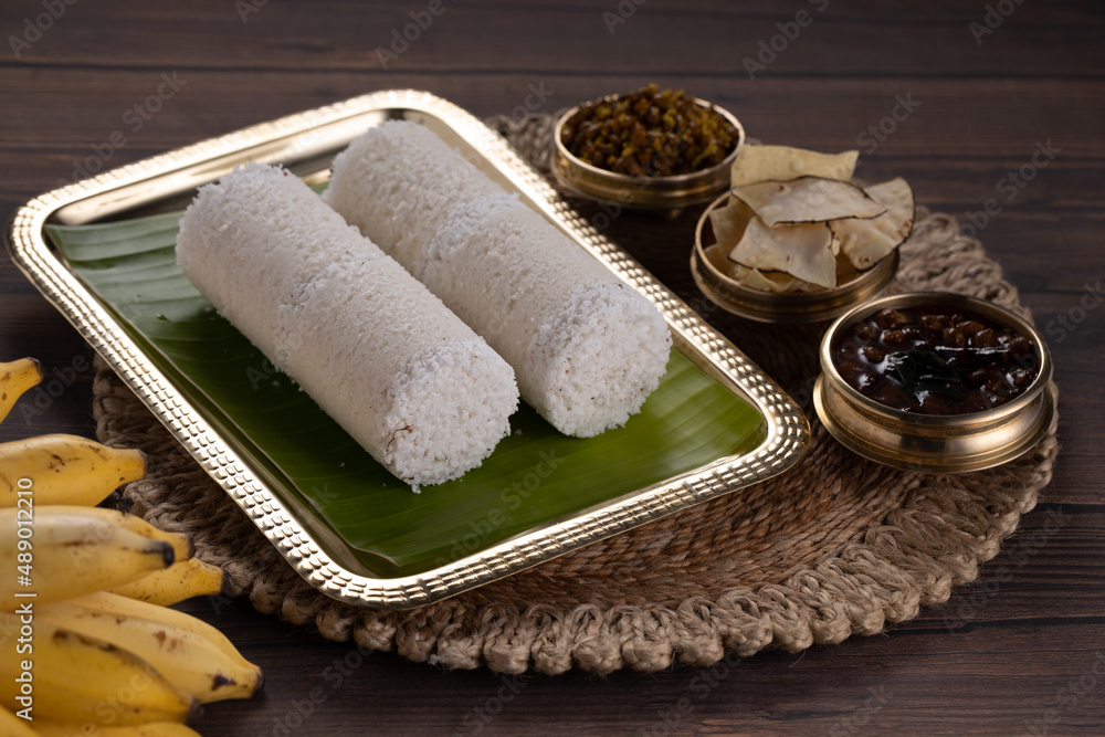 Puttu or Raw rice puttu/Arisi Maavu Puttu with chana curry/ kadala ...