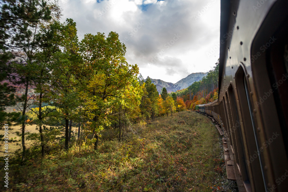 Viaggio in treno in Abruzzo, la transiberiana d'italia, Viaggio tra ... Viaggio in treno in Abruzzo, la transiberiana d'italia, Viaggio tra ...