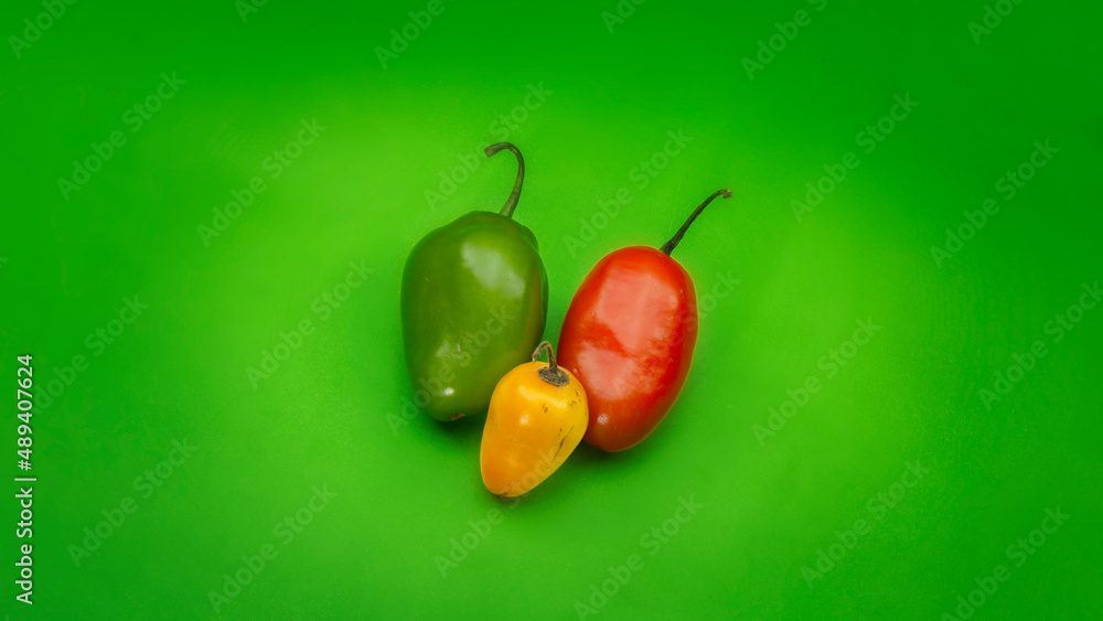 Locoto / Rocoto, capsicum pubescens es una especie de planta herbácea ...