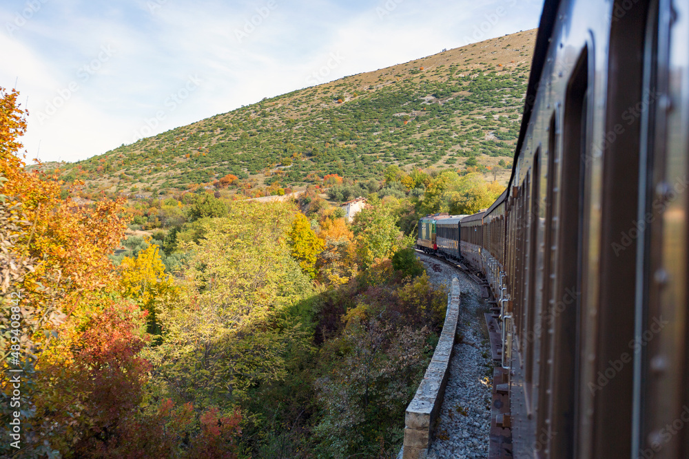 Viaggio in treno in Abruzzo, la transiberiana d'italia, Viaggio tra ... Viaggio in treno in Abruzzo, la transiberiana d'italia, Viaggio tra ...