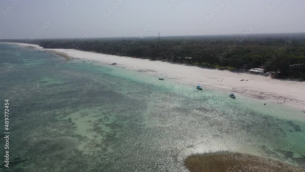 Vidéo Stock boats jachts on water sea Drone view Coastline Diani beach ...