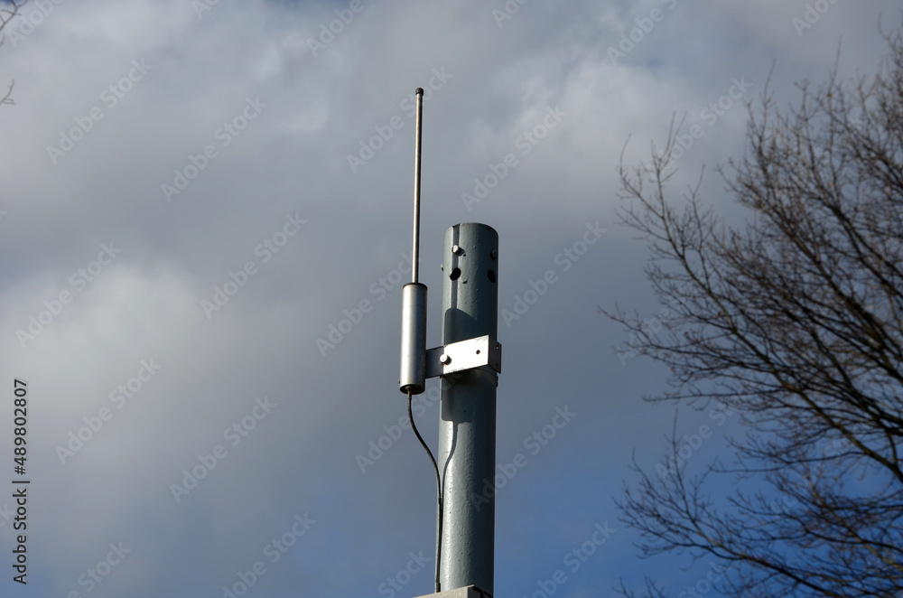 control device for adjusting and setting the traffic lights at the ...