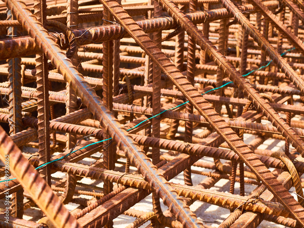 Metal reinforcement frame of a monolithic reinforced concrete structure ...