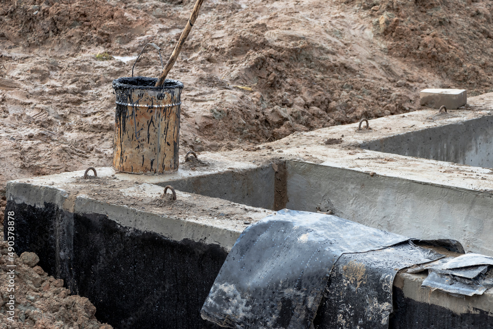 Installation of a reinforced concrete well for water supply and ...