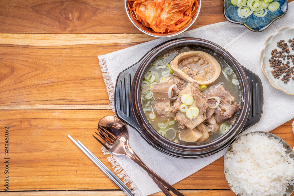 Beef bone soup or Seolleongtang The Most COMFORTING Korean food Served ...