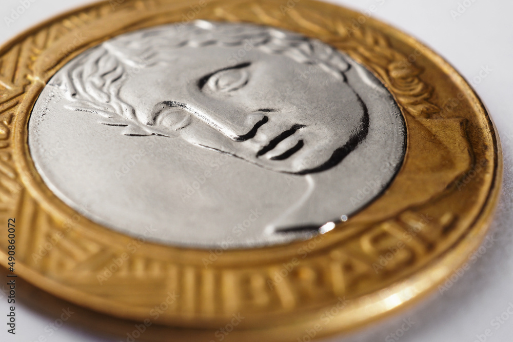 Brazilian 1 real coin close-up. Reverse of the coin with the Figure of ...