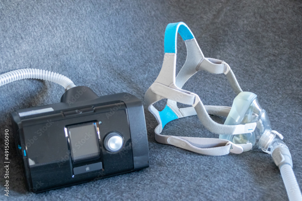 CPAP mask with a full face mask cpap machine against obstructive sleep ...