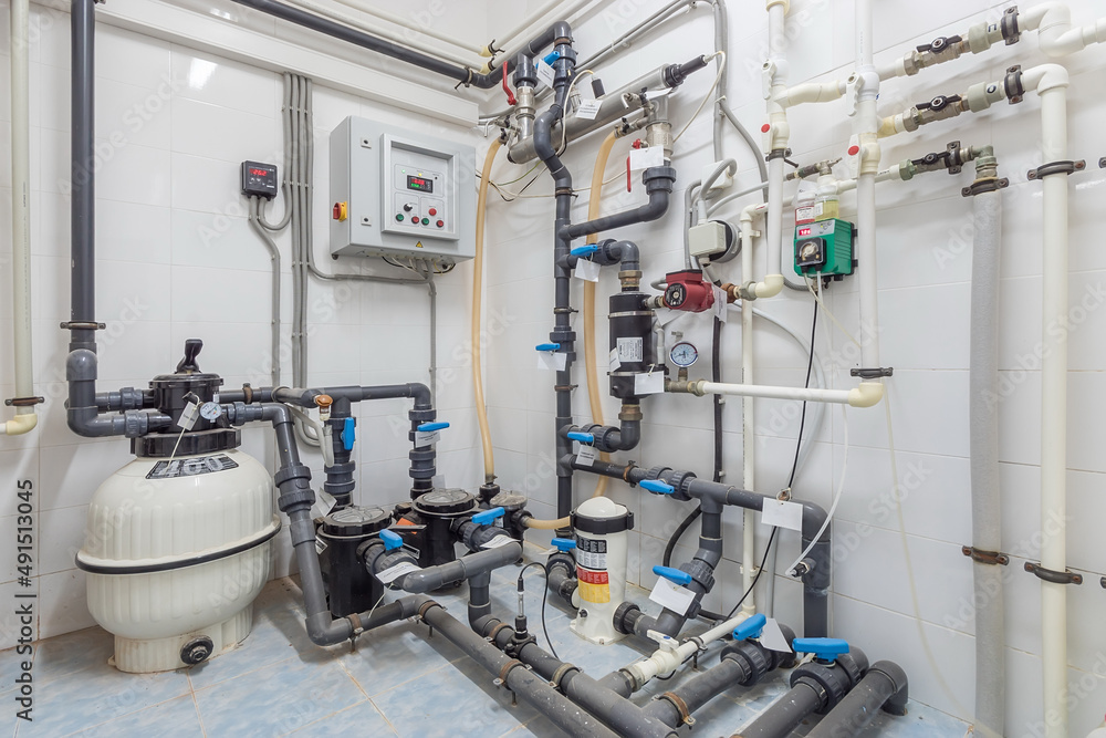 Foto de Pool circulation system. Swimming Pool Water Treatment do Stock ...