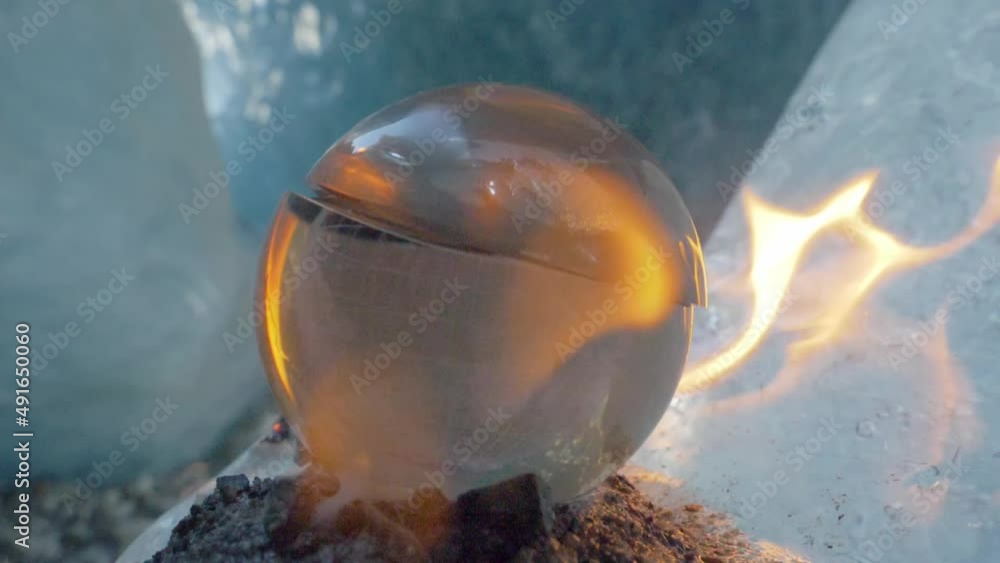Vidéo Stock burning Earth, planet on fire. glass globe on fire, glacier ...