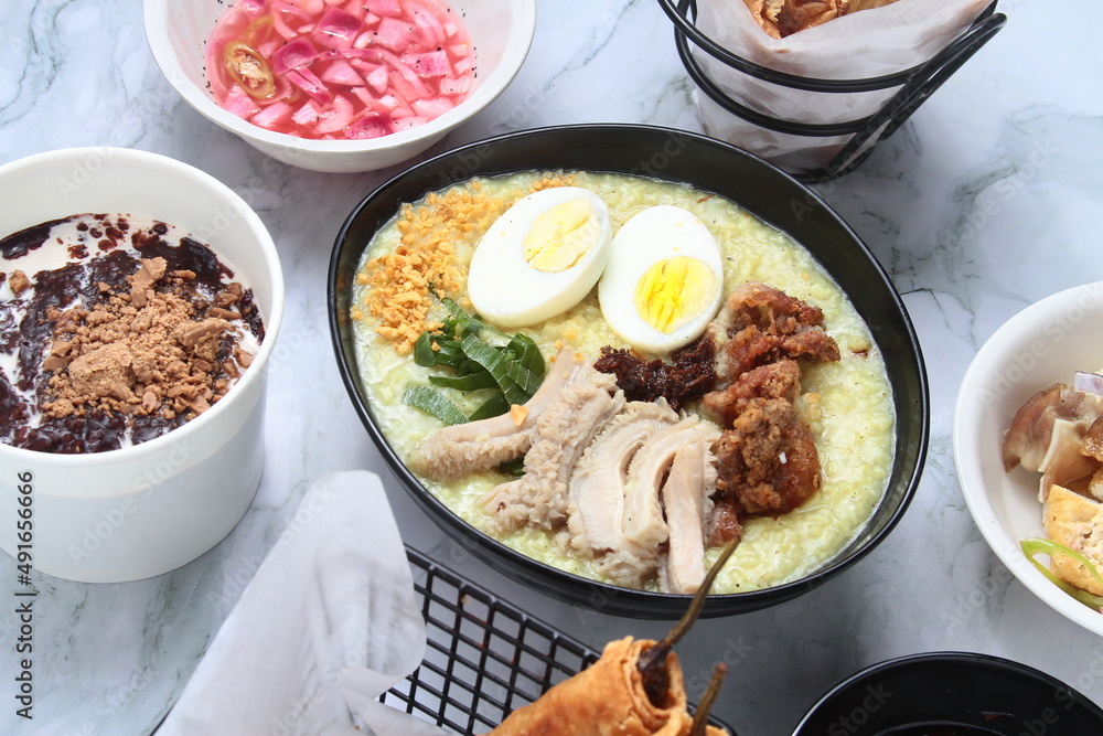 Freshly made Filipino food called Goto or rice porridge with ox tripe ...