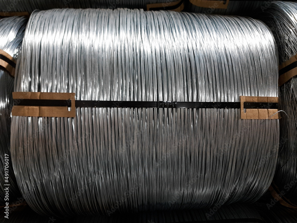 Foto de Coil of wire. Wire reel. knitting wire. Steel wire. Wire ...