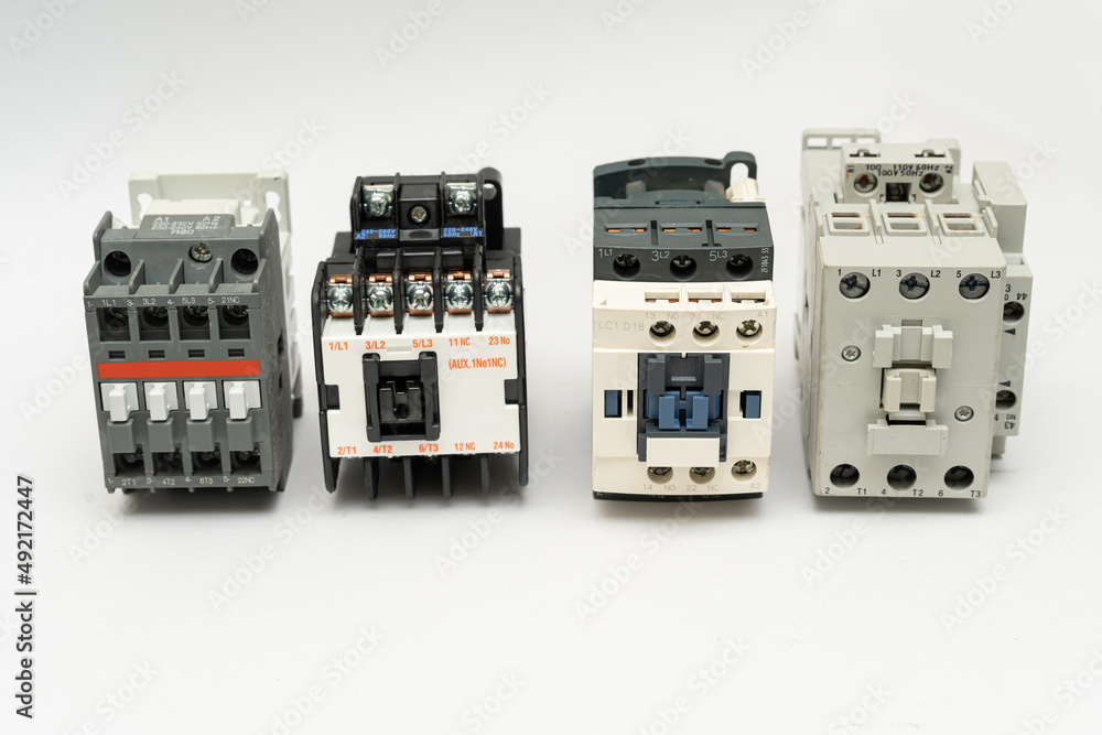 Foto de Magnetic contactor with Overload Relay isolate on white ...