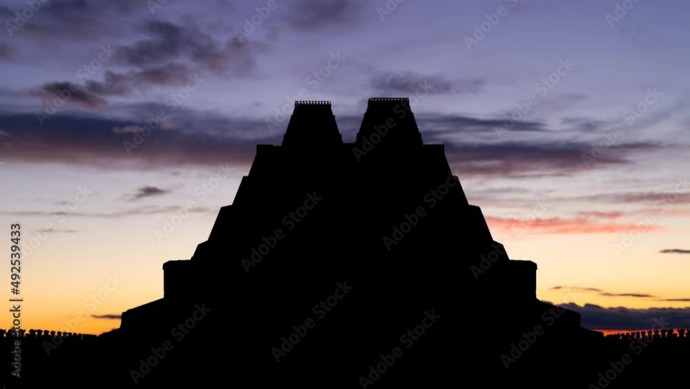 Pyramid Templo Mayor: Time Lapse at Twilight with Great Aztec Temple in ...