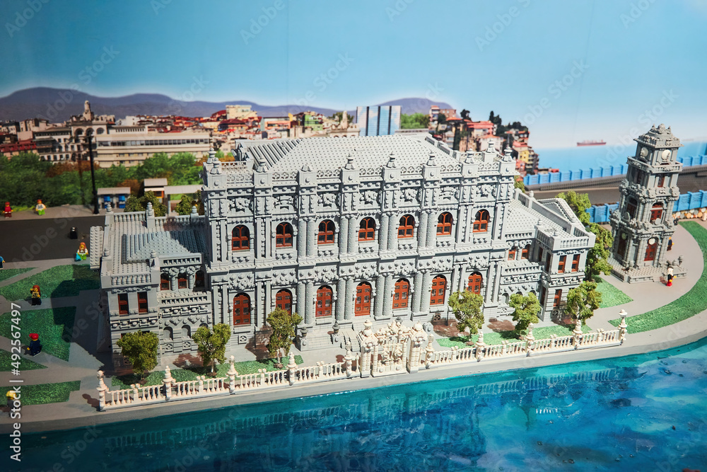 ISTANBUL, TURKEY - NOVEMBER 27, 2021: Lego Discovery Center at the ...