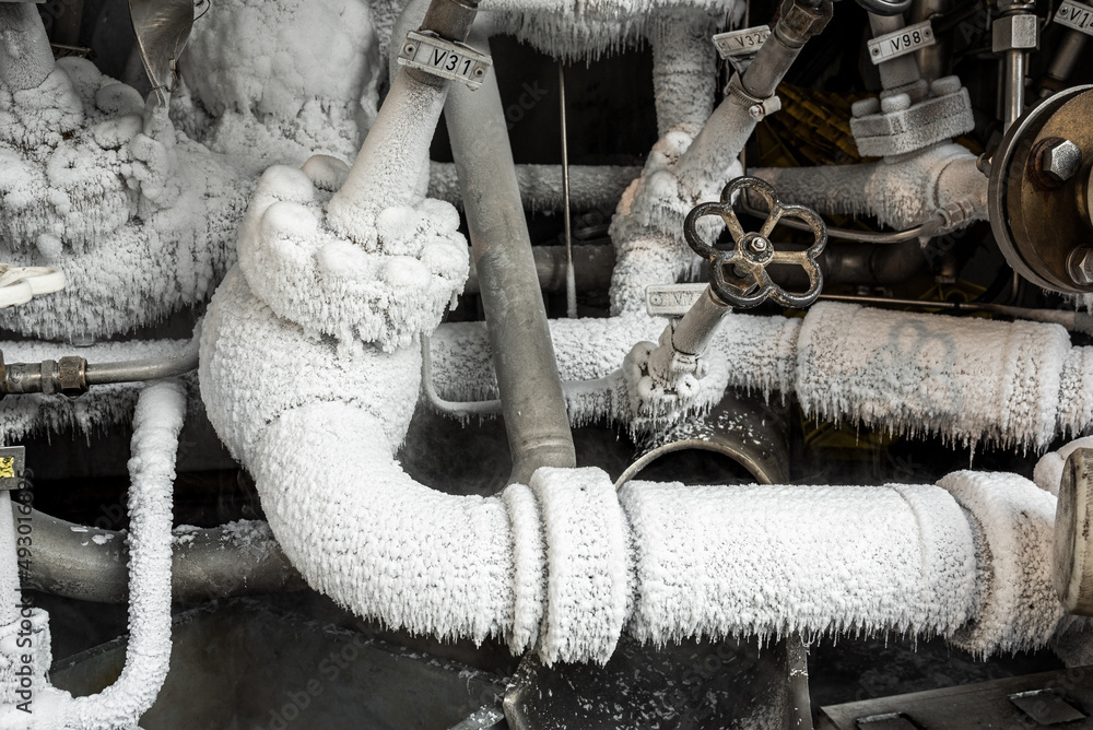 Liquid nitrogen refilling process, chemistry technology background ...