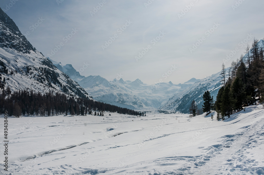 Val Roseg, Piz Roseg, Ova da Roseg, Rosegbach, Piz Sella, Piz ...