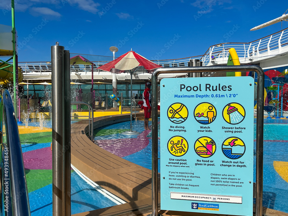 Foto de The rules at the family swimming pool area on the Royal ...
