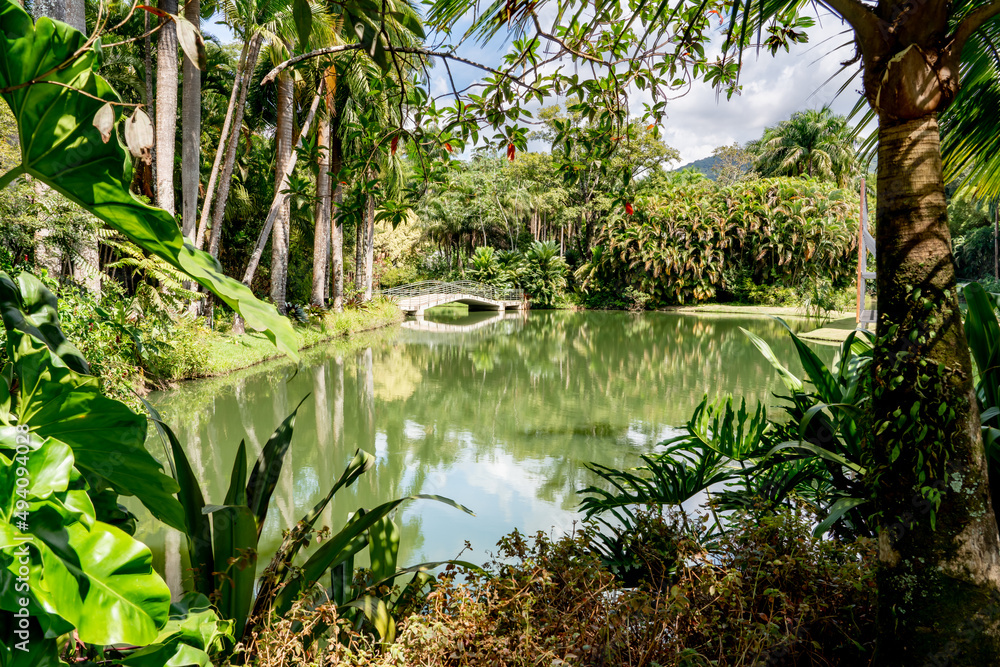 O Instituto Inhotim é a sede de um dos mais importantes acervos de arte ...