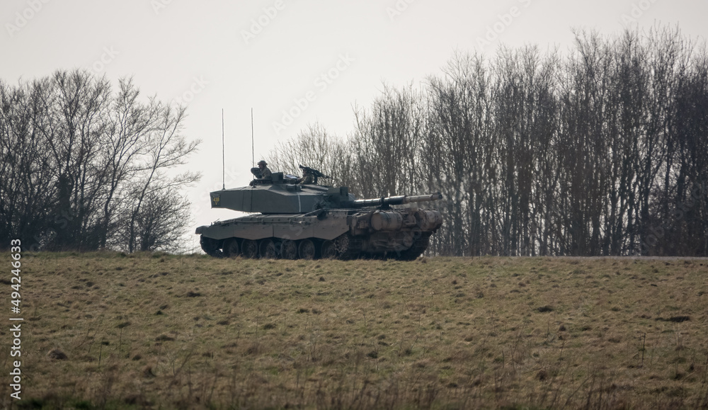 British army FV4034 Challenger 2 main battle tank with Commander and ...