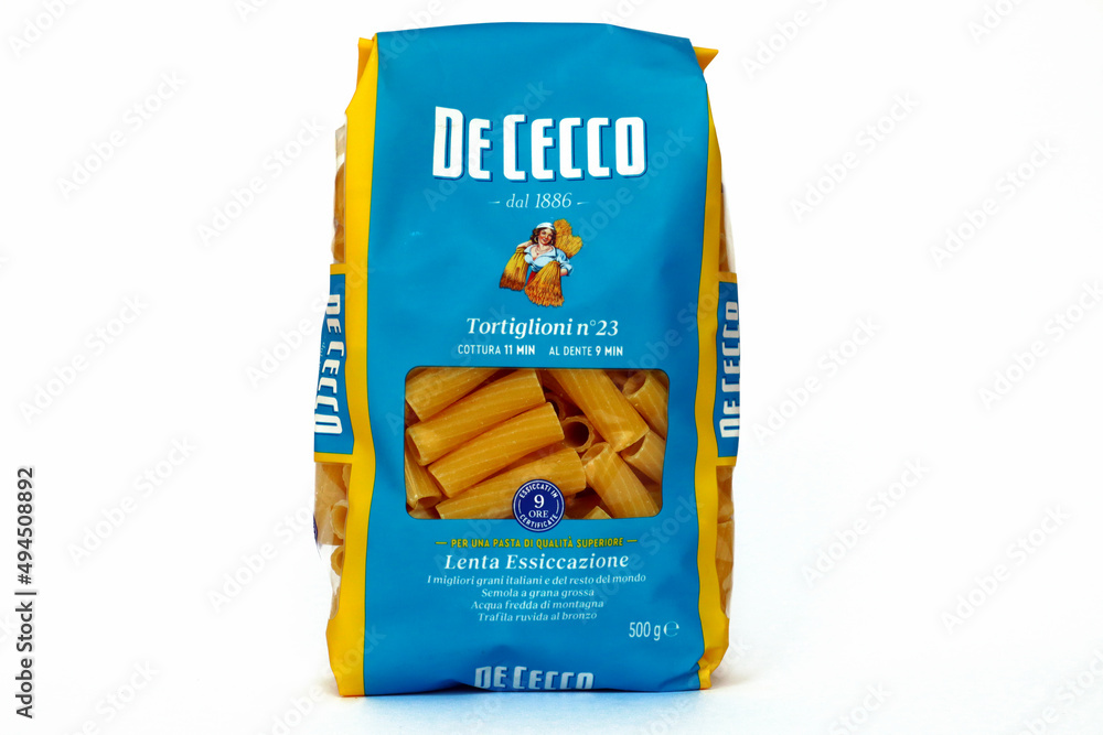 Pasta DE CECCO. Traditional Italian Food manufactured in Fara San ...