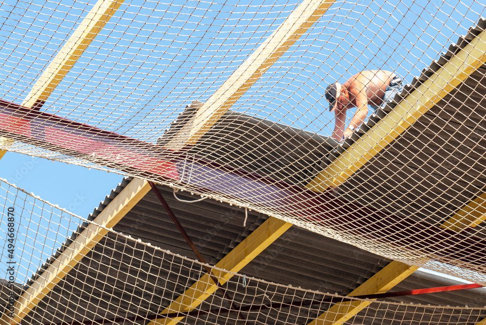 Construction d'un batiment agricole à ossature métallique. Pose de ...