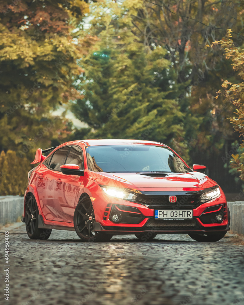 Honda Civic Type R Ultimate Edition front view, grille, headlights and ...