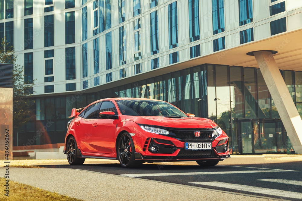 Honda Civic Type R Ultimate Edition front view, grille, headlights and ...