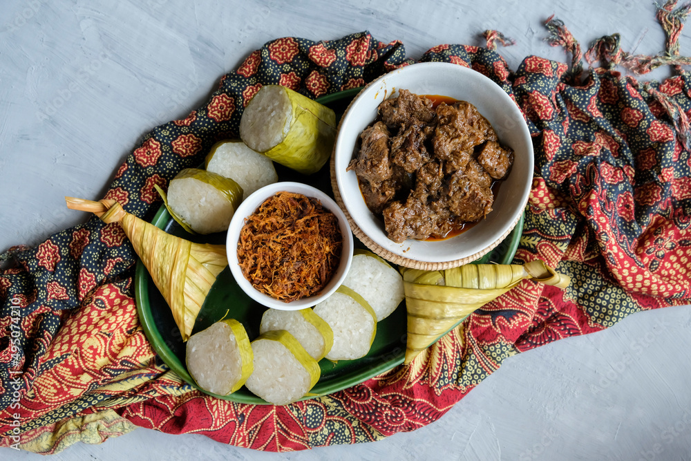 Traditional Muslim food popular among Malaysians. Lemang, Ketupat Palas ...