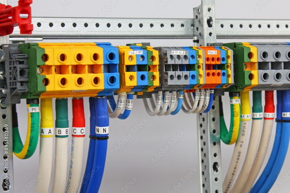 Connection of electrical terminals using insulated copper wires in the ...
