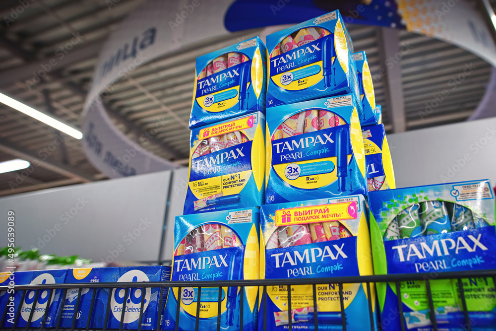 Foto de Minsk, Belarus. Mar 2022. Tampax tampons on sale. Tampax ...