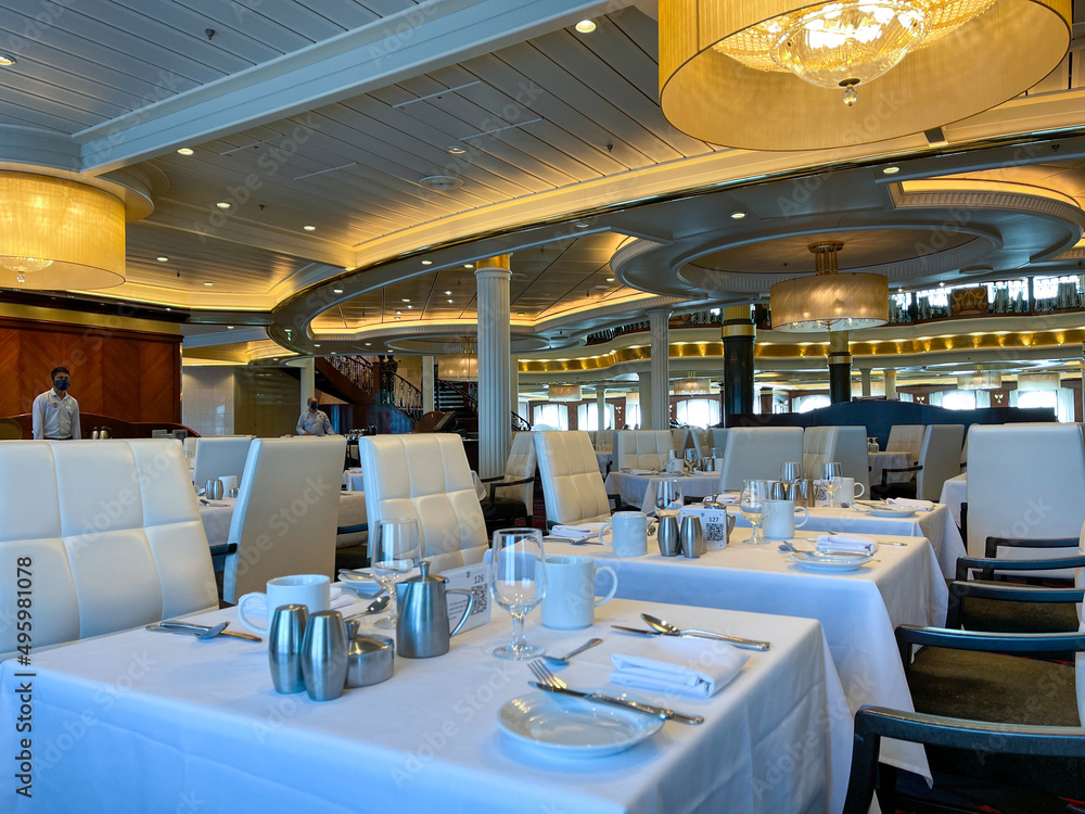 The Formal Dining Room on the Royal Caribbean Cruise Ship Mariner of ...