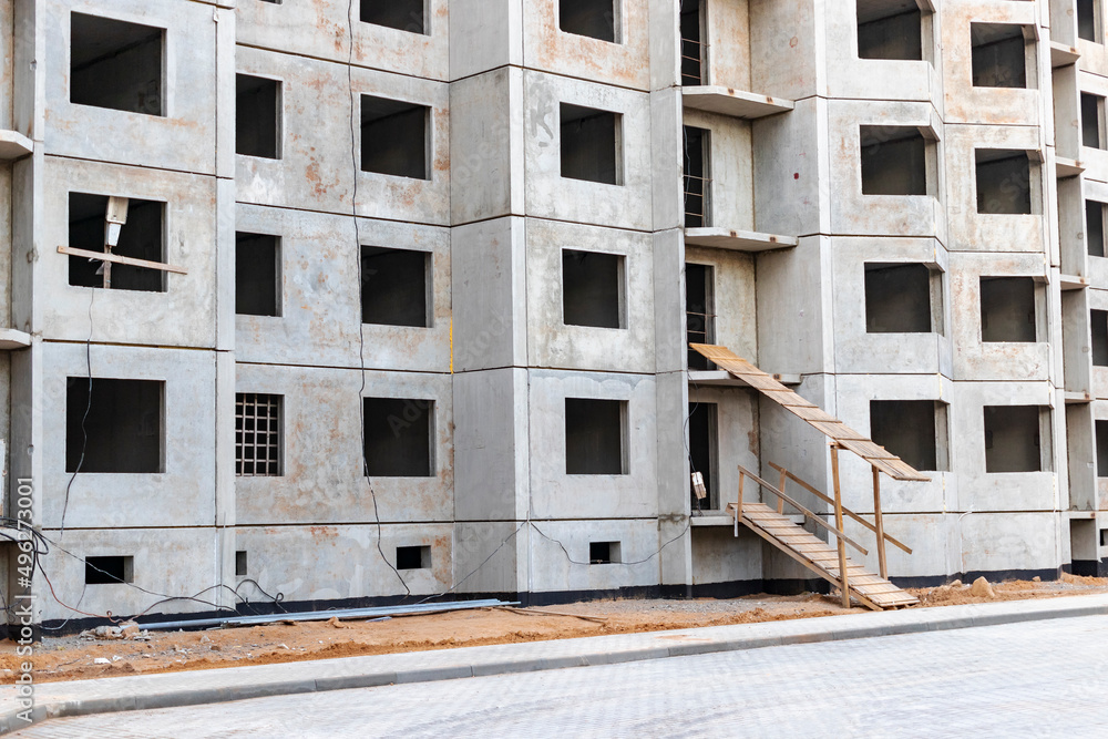 Construction of a multi-storey panel reinforced concrete house. Safe ...