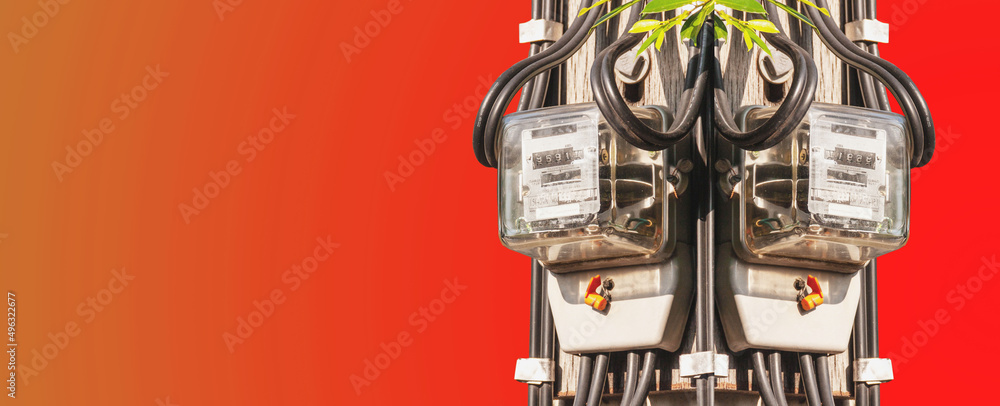 Double meter Electricity meter Fence posts for unit calculation Energy ...