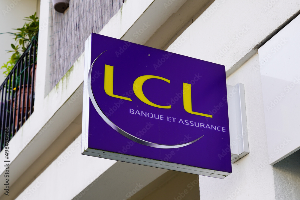 lcl logo sign text french bank brand signage on wall facade entrance ...