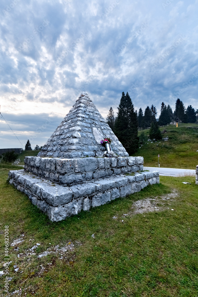 Pyramid monument in memory of the fallen of the world wars at Coe pass ...