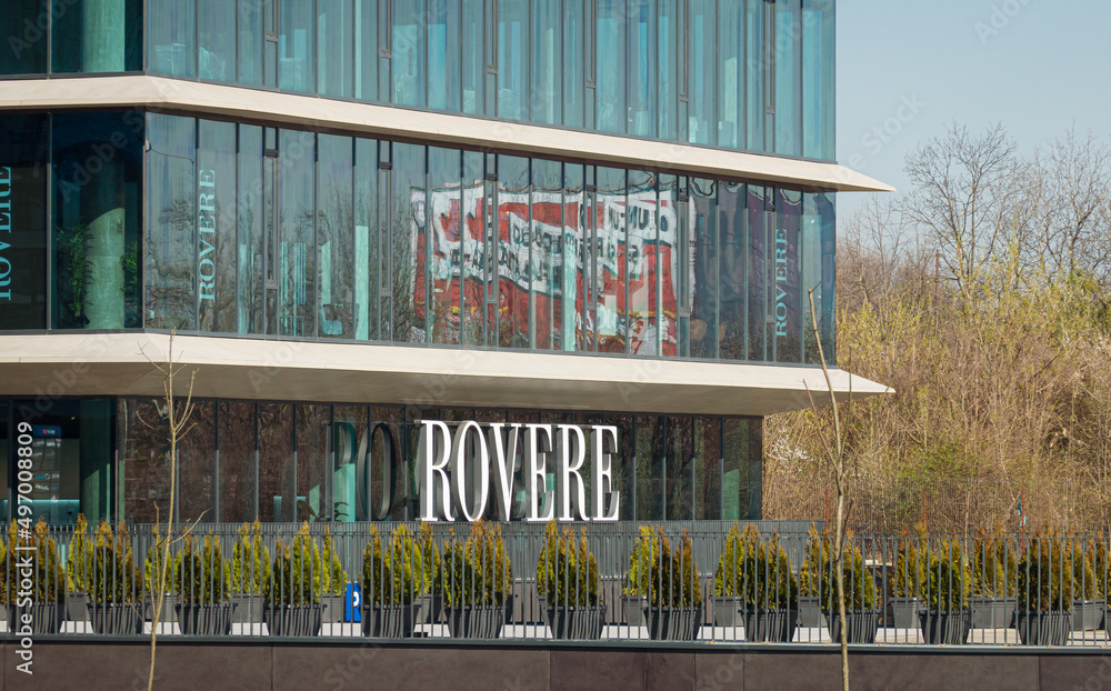 Rovere luxury home furniture showroom store in the new office building ...