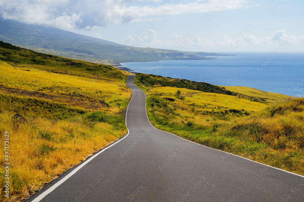 Foto Stock Piilani Highway winding on the slopes of the Haleakala ...