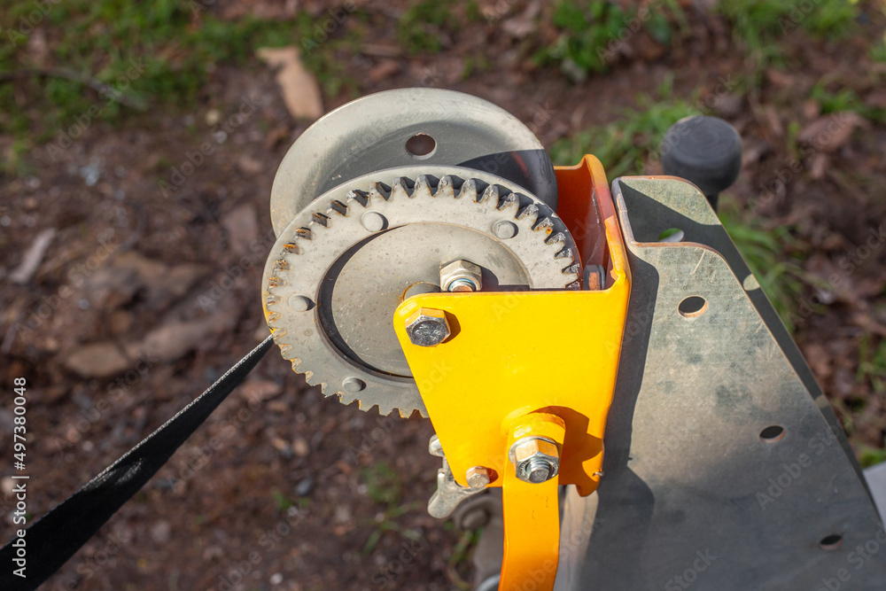Hand winch device. Lever traction mechanism with gear for moving cargo ...