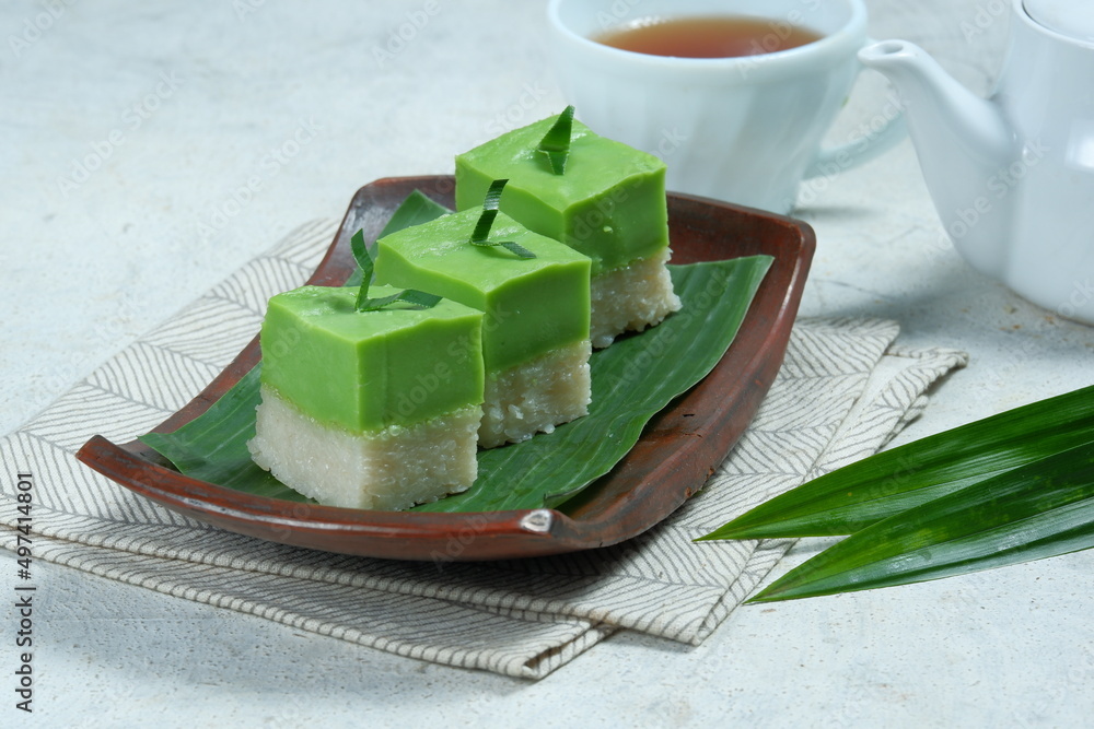 Talam ketan pandan (Kuih talam) or Kuih Seri Muka, traditional ...