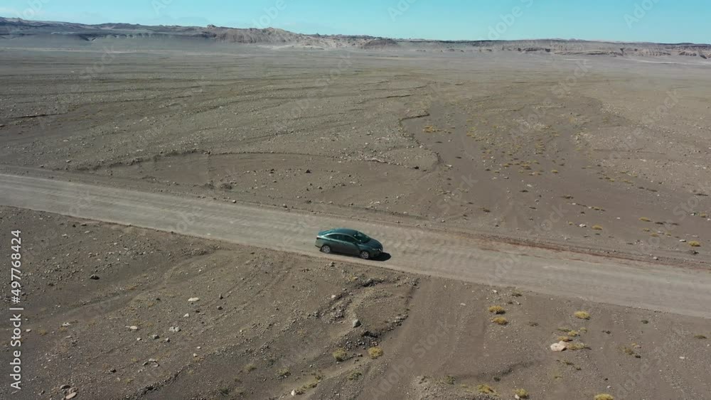 Stockvideon Atacama Desert in Chile with Car - Drone View | Die Atacama ...