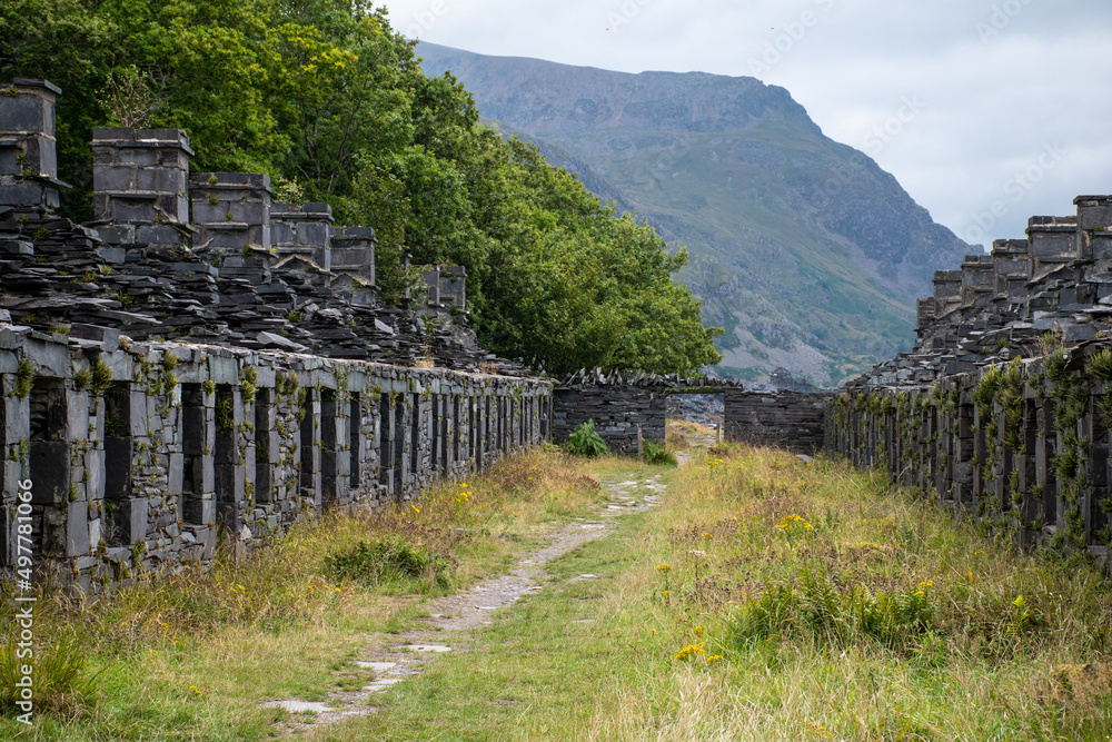 Anglesey Barracks: abandoned old miner's cottages of Dinorwic Quarry ...