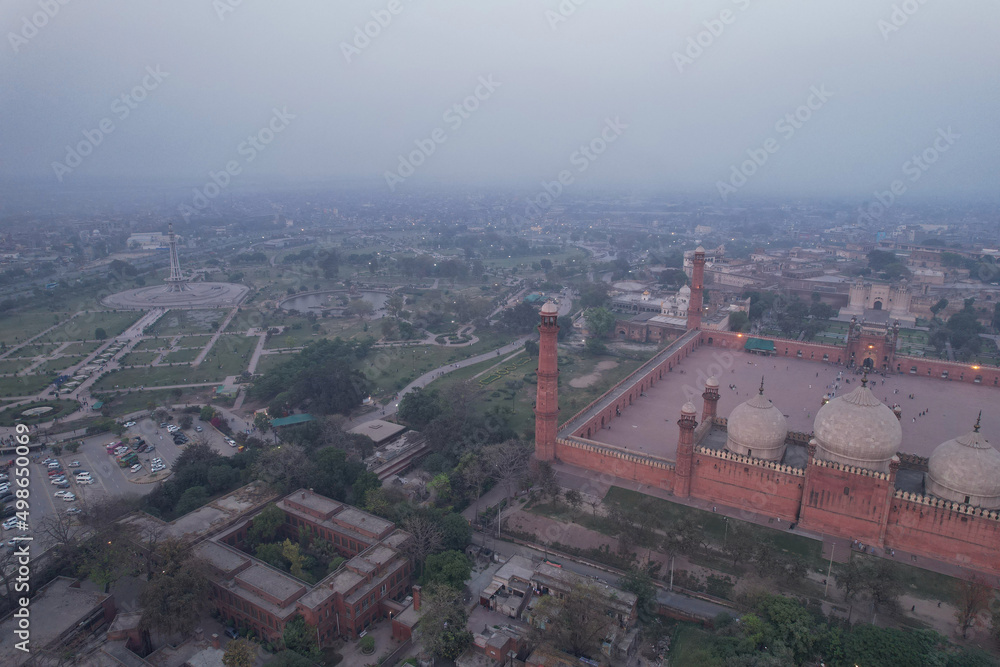 Great & Beautiful Lahore City, Minto Park, Minar e Pakistan, Azadi ...