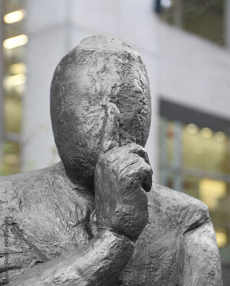 Sculpture Listen of sculptor Jim Rennert in street near Grand Central ...